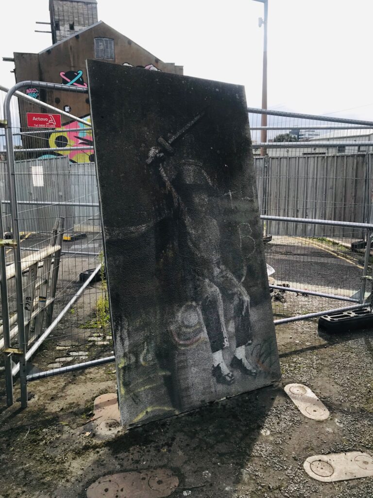 Hull’s Banksy successfully removed from Scott Street Bridge – Hull CC News