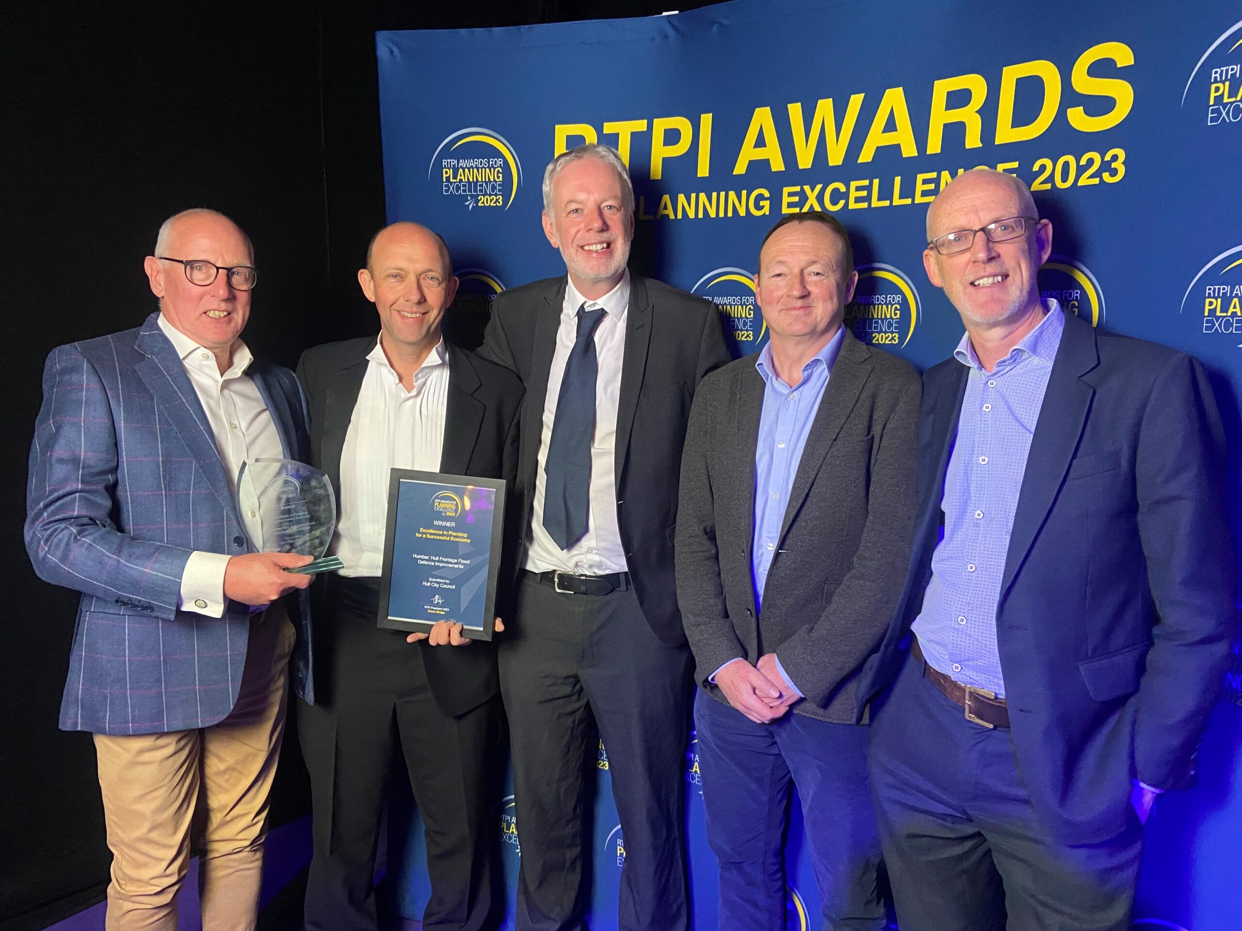Humber Frontage Flood Defence receives prestigious award - Hull CC News Humber Frontage Flood Defence receives prestigious award - Hull CC News