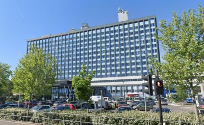 Council cracks down on littering outside Hull Royal Infirmary – Hull CC ...