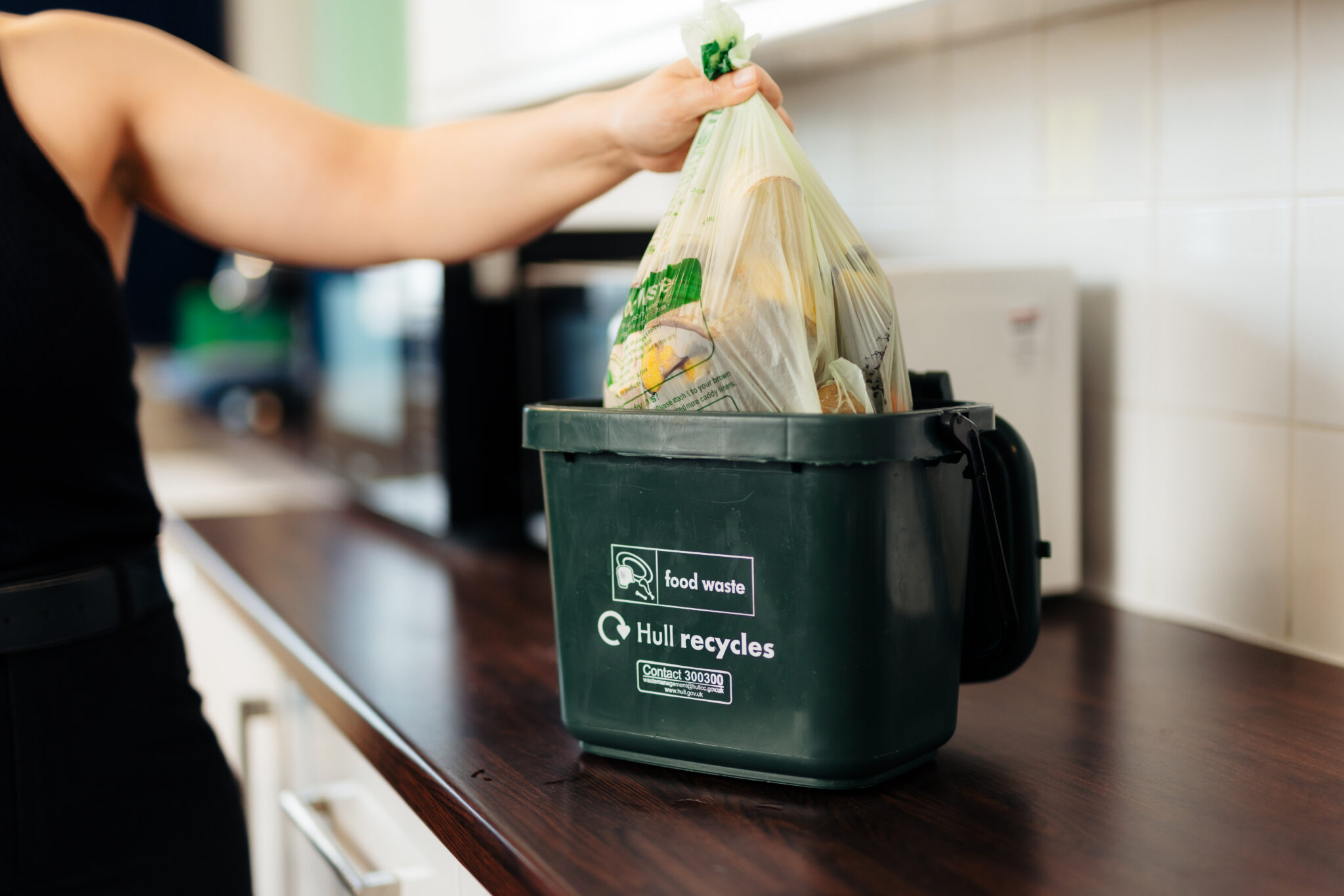 Simpler Recycling: Weekly food and garden waste collections set to ...